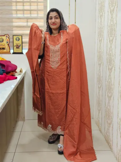 PARTY WEAR H O SILK FABRIC STONE WORKED CHURIDHAR SET